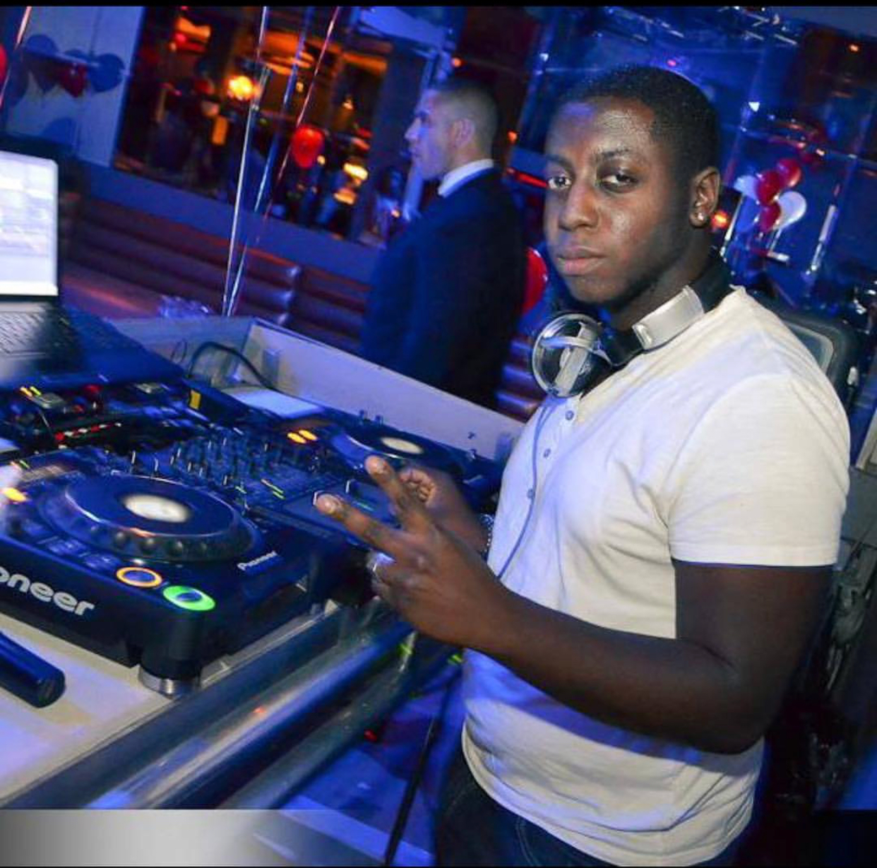 BIO – Let’s Get Social